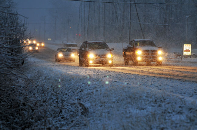 Schools Close Early; Snow Could Make for Messy Afternoon Commute ...