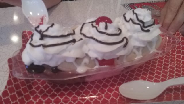 Jitterbugs has diner feel but wins with ice cream