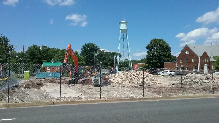 Water tower outlasts Manassas newspaper building