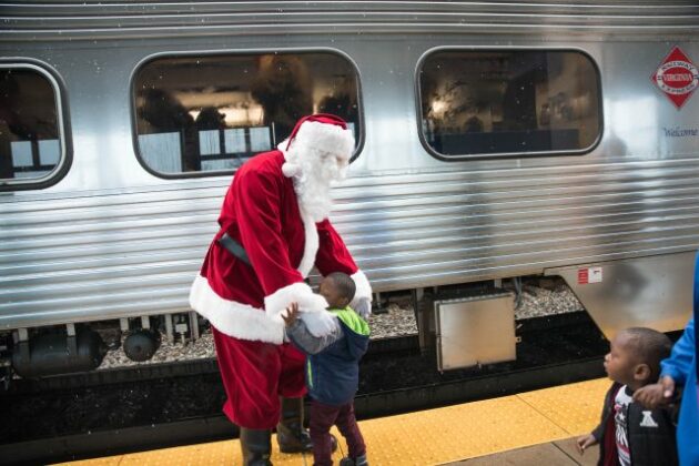 VRE Santa Trains return December 10 after 2-year hiatus