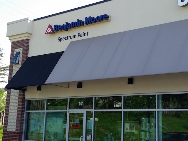 North Stafford paint store opens with free lunch