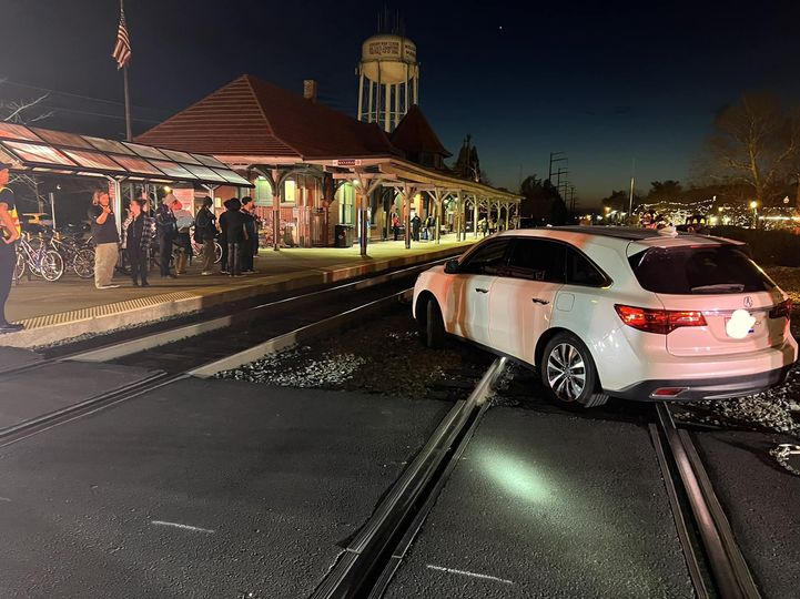 Car stuck on train tracks in Downtown Manassas - Potomac Local News