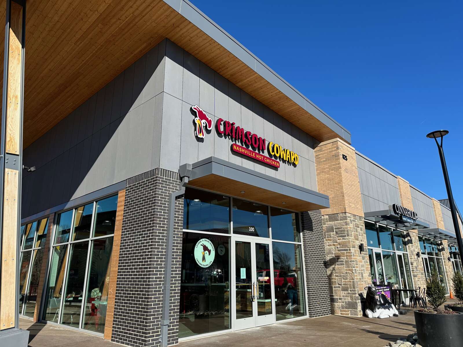 Crimson Coward unleashes Nashville Hot Chicken sensation at Embrey Mill