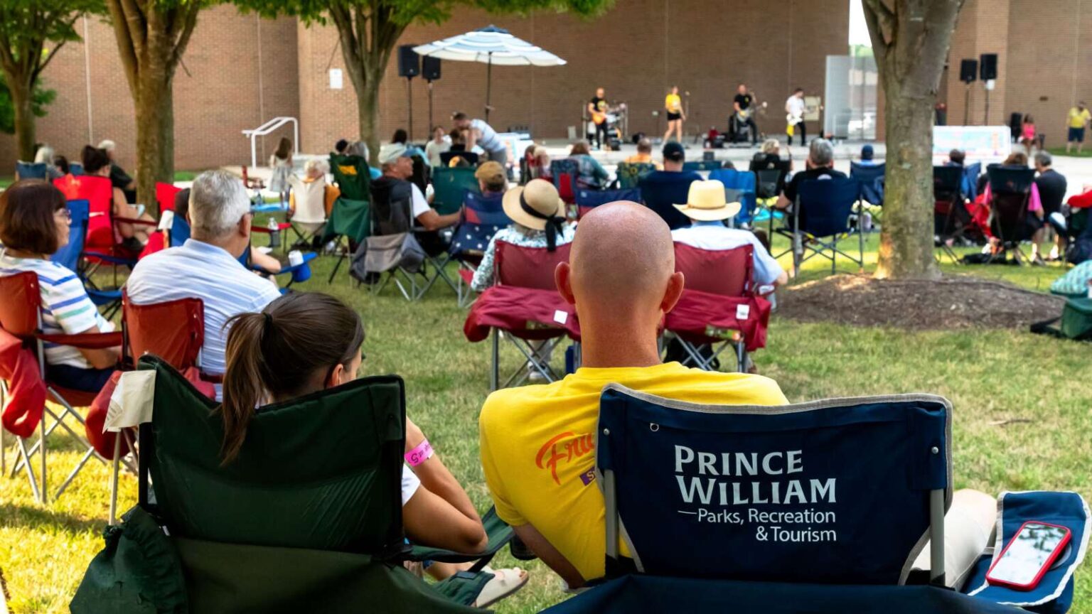 Live Music, Food Trucks & Fun: 'Fridays at 5' Returns to Woodbridge